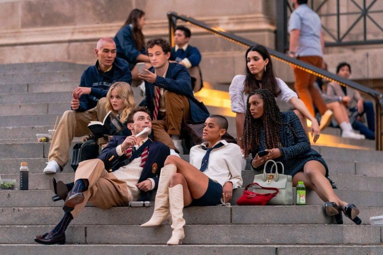 ¡Tiembla, élite de Manhattan!: la nueva 'Gossip Girl' aterriza en HBO ...